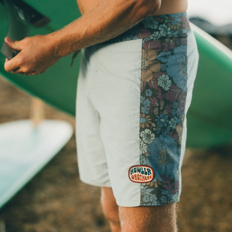 Ensueño Boardshorts 18" - Flower Power : Pool Blue – HOWLER BROTHERS